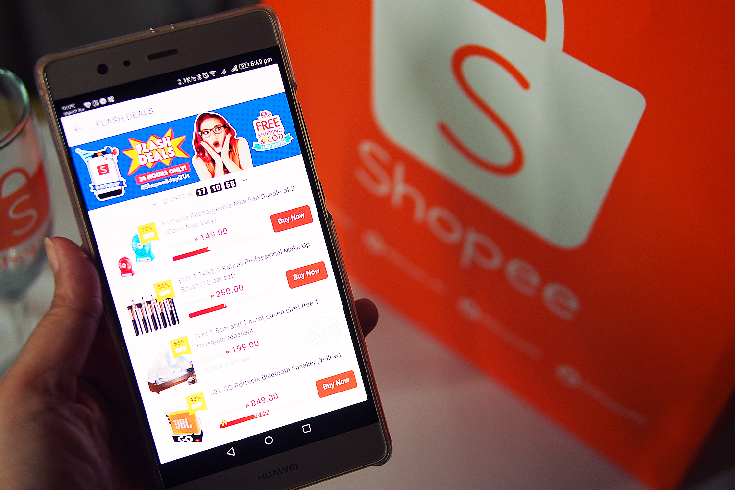 Shopee Affiliate login interface with user credentials and dashboard ...